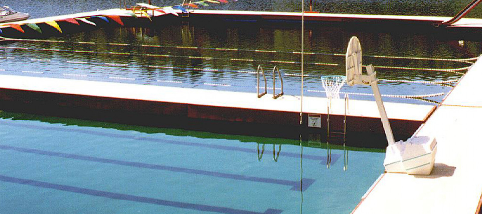 Safe and Durable Marine Flooring & Dock Flooring » Mateflex